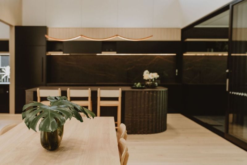 OMBRA by Koru Building Contractors - Koru Building Contractors - Cairns ...